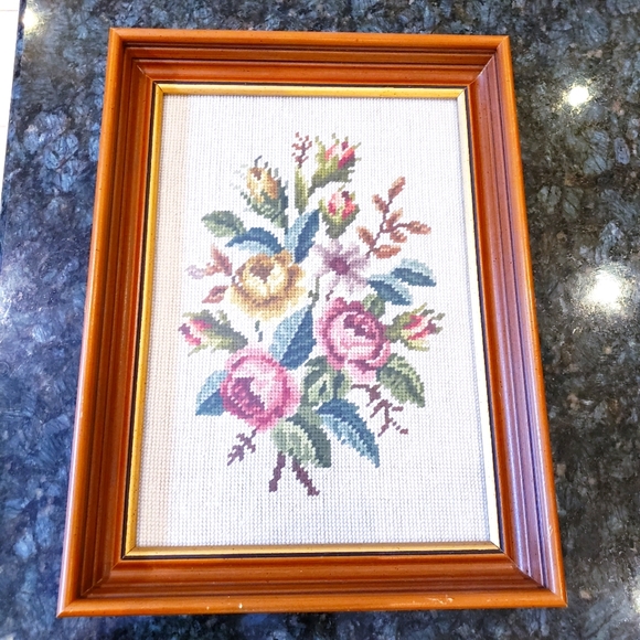 Vintage | Art | Vintage Cottagecore Needlepoint Frame Wall Art | Poshmark